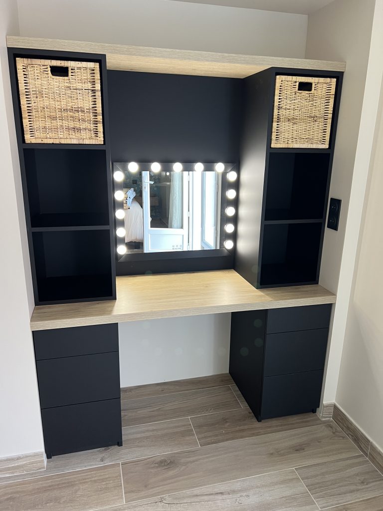 Meuble coiffeuse sur mesure - Menuiserie Leroy Aubord